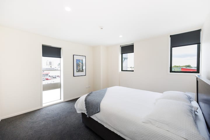 Quiet Central Apt W/lift – Great For Families - New Zealand