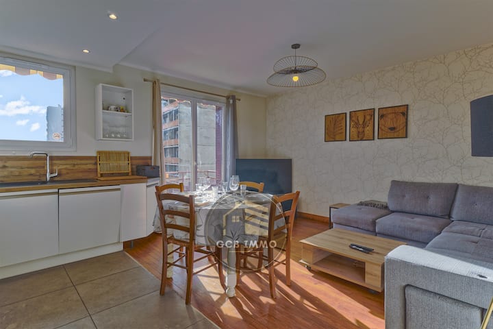 3 Chambres, Balcon, Stationnement Gratuit - Saint-Martin-d'Hères