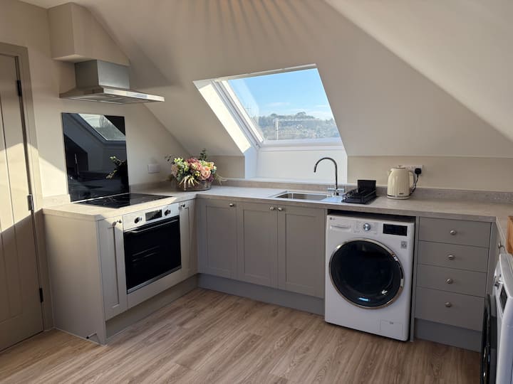 Modern And Plush Flat With Roof Garden - Southampton