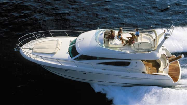 Master Bow-cabin & Guest Cabin -Ensuite Bathrooms - Umag