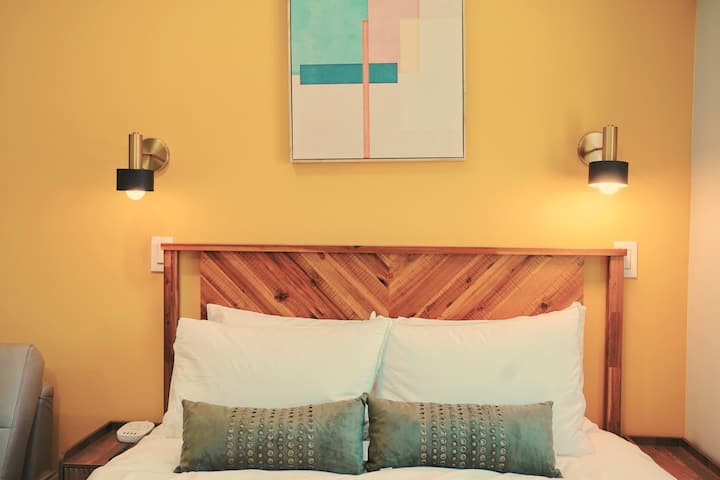 Private Modern Oasis Near Sf W/ Fullkitchen 22421c - Hayward, CA