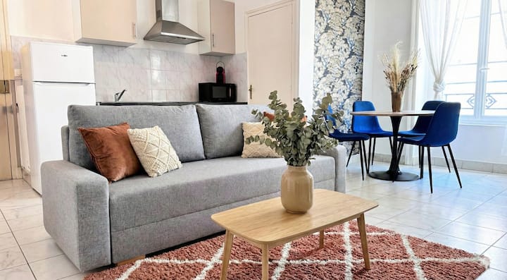 Le Flamencot • 2ch • 6pers • Metro Oullins - Oullins