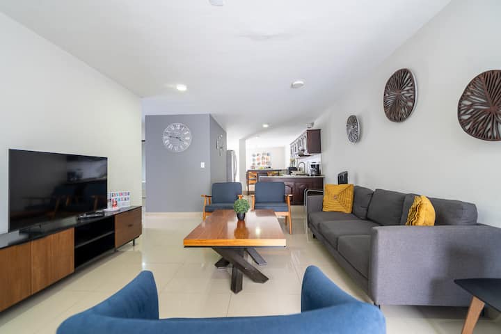 Acogedora Casa Bien Ubicada - Tepic