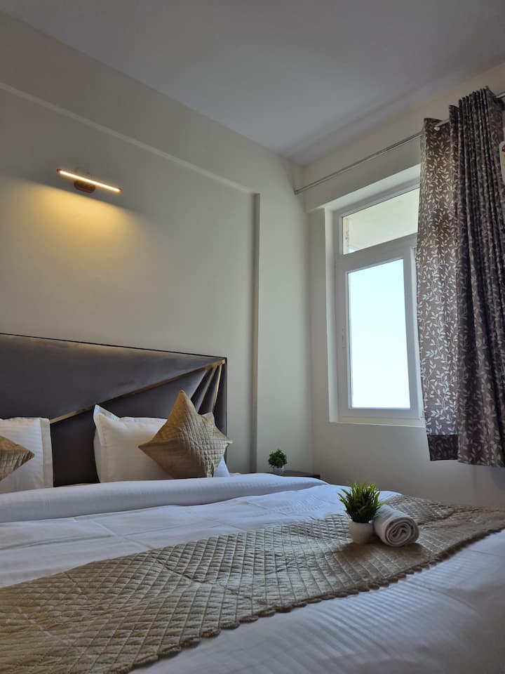 Ivory House – 2bhk Apartment For 4 - Agra