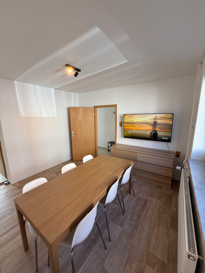 Monteure Ernst 4 – Ganzes Haus Mit 6 Zimmern - Kiel