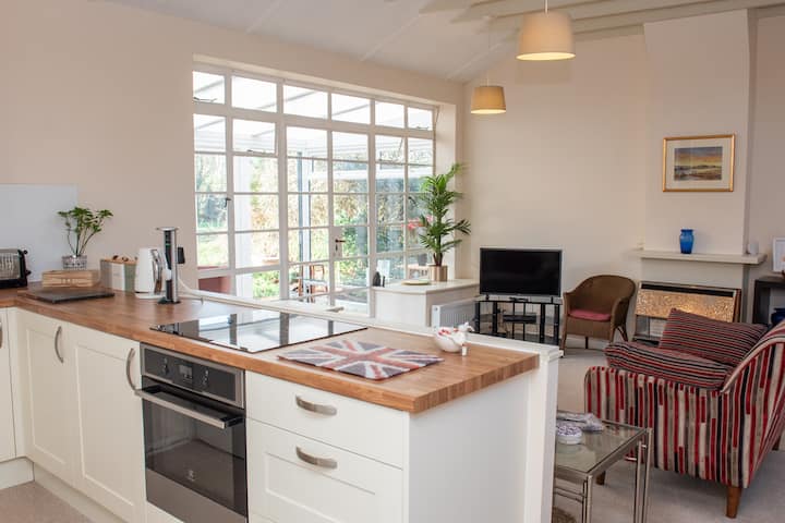 Gateway To The Quantocks - Taunton