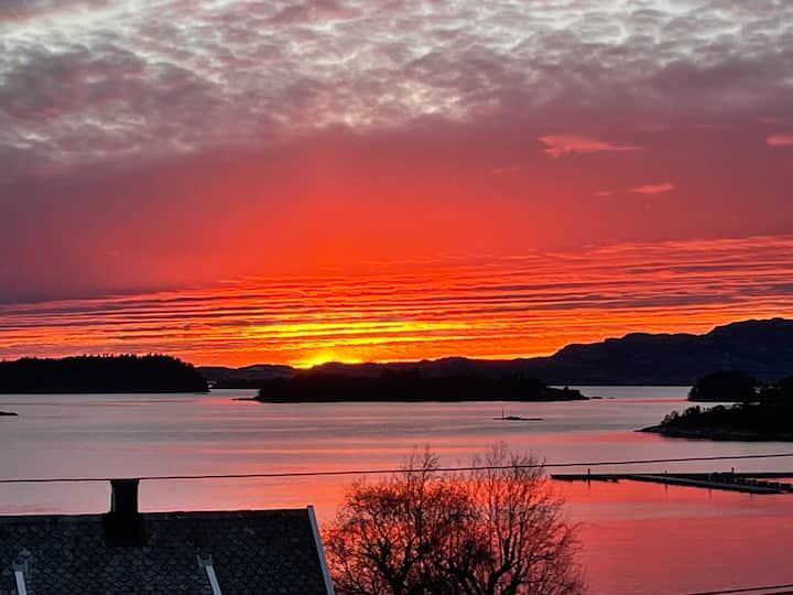 Flott Leilighet Ved Sjøen, Nær Flyplassen. - Bergen