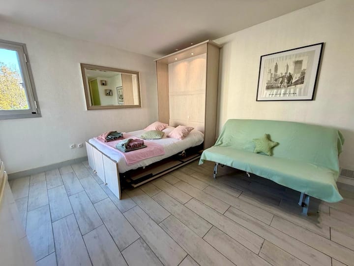 Le Pinkly - Centre Port, Piscine, Clim, 2 Pers - Agde