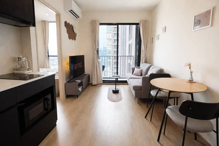 Modern Condo Near Mrt Rama 9 | Full Facilities - Bangkok