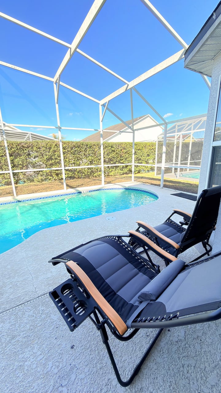 Beautiful Florida Pool Home • Modern & Relaxing - Davenport, FL