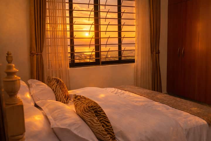 Peaceful Lake View Apartment - Kampala