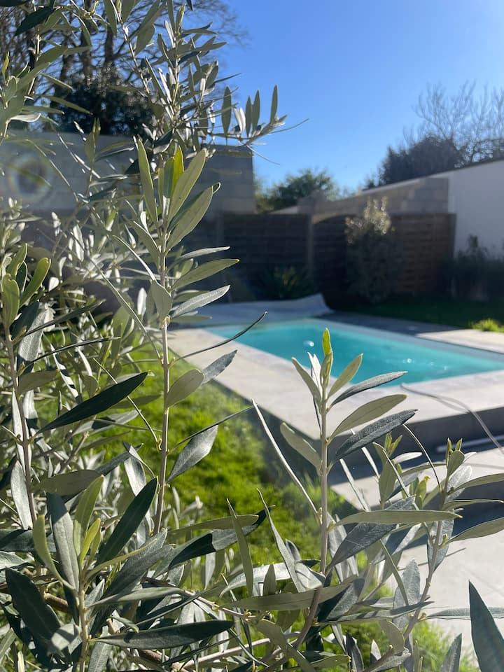 Maison Cosy Avec Piscine, Centre De Bruz - Bruz