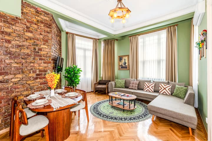 Galata’da Tarihi Binada Luxury Premium 1+1 Daire - Beykoz