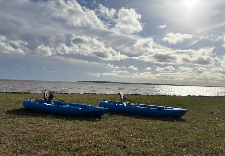 Oceanfront Cottage On Shediac Bay! - New Brunswick
