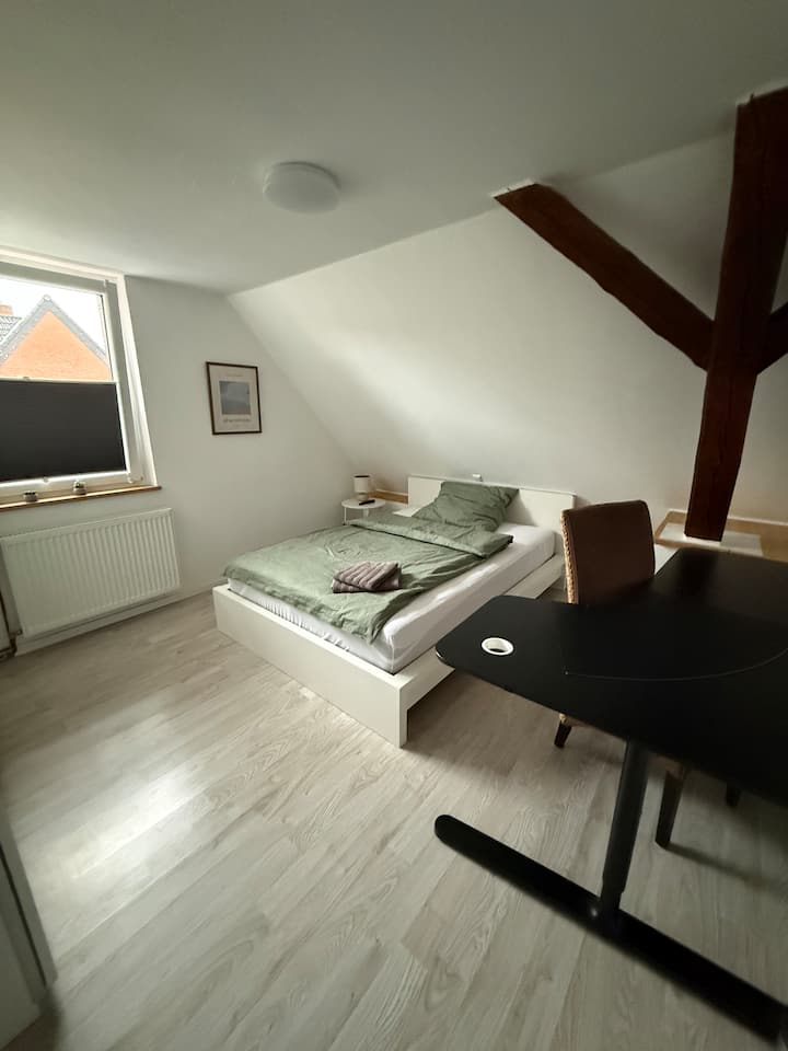 Gemütliches Zimmer In Wg–naturnah & Gut Angebunden - Lingen