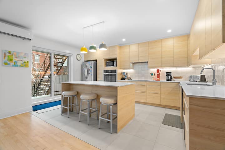 Grand Et Magnifique Logement Meublé 3 Ch.-rosemont - Laval