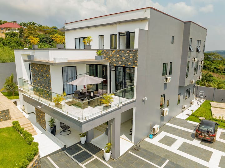 Luxury 5-bedroom Suite In Aburi | Pool & Jacuzzi - Ghana