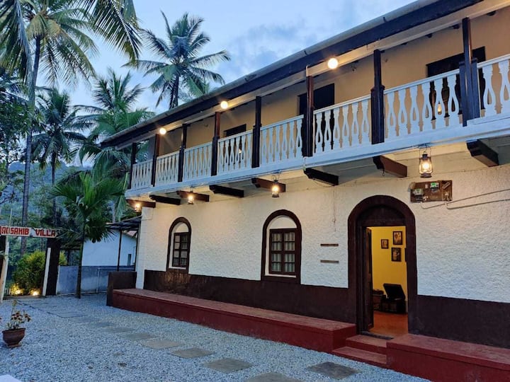 Relaxing Riverside Villa Retreat In Scenic Dandeli - Dandeli