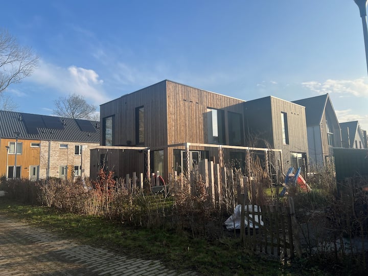 Kleurrijke Ecowoning Vlakbij De Ijssel - Deventer