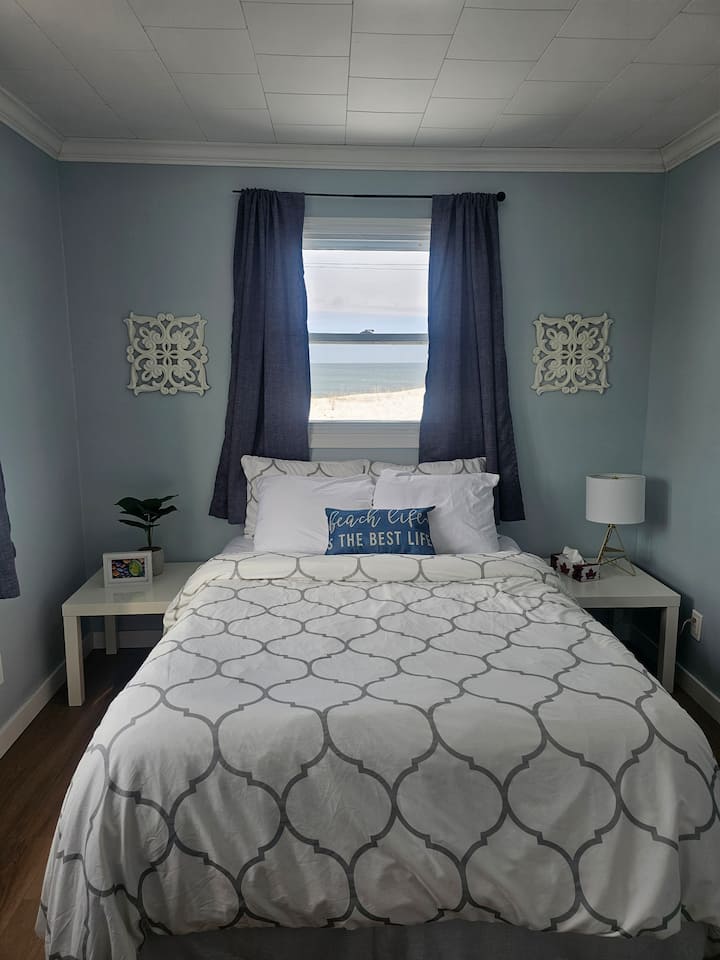 Seaside Beach House - Steps To Dominion Beach - Glace Bay