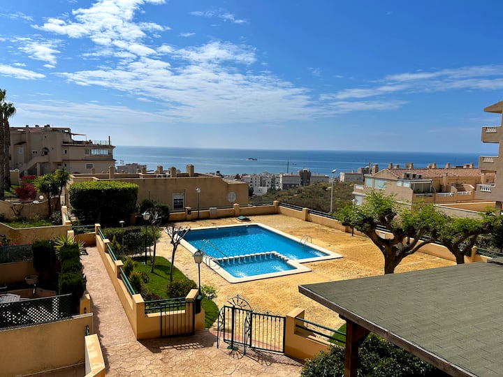 Sea View Apt | Pool & Garden | Walk To Beach &Park - Santa Pola