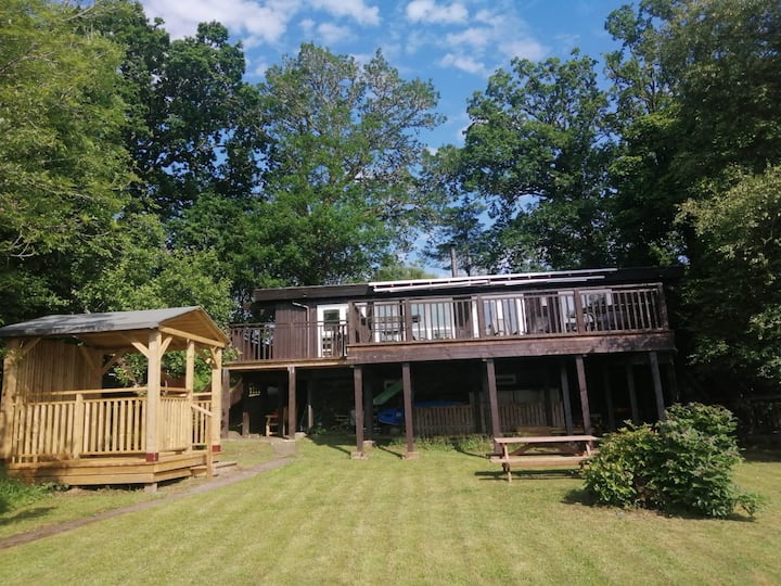 Freya’s Lochside Cabin | Sleeps 6 | Dogs Welcome - Loch Awe