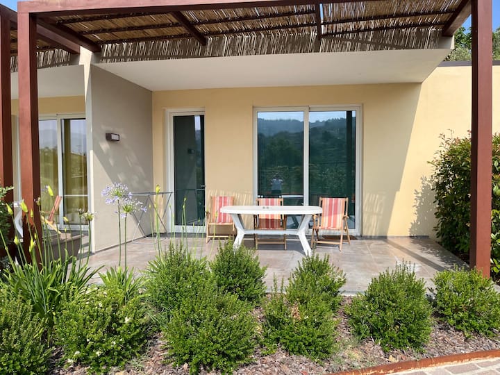 Alloggio Bilocale Con Giardino, Posto Auto Privato - Imperia