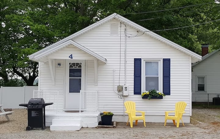 Cabin 4 At Dockside Lake Resort - Indiana Beach, Monticello