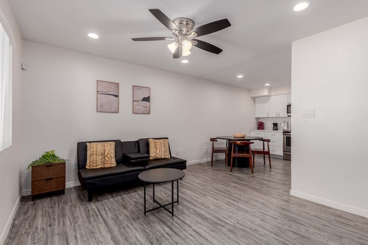 Comfortable 2br Getaway With Everyday Essentials - Tempe, AZ