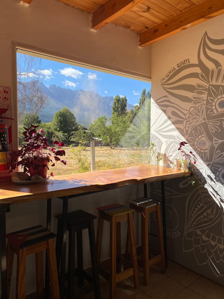 Hostel Espacioso Con Vista Al Cerro Piltriquitrón - El Bolsón