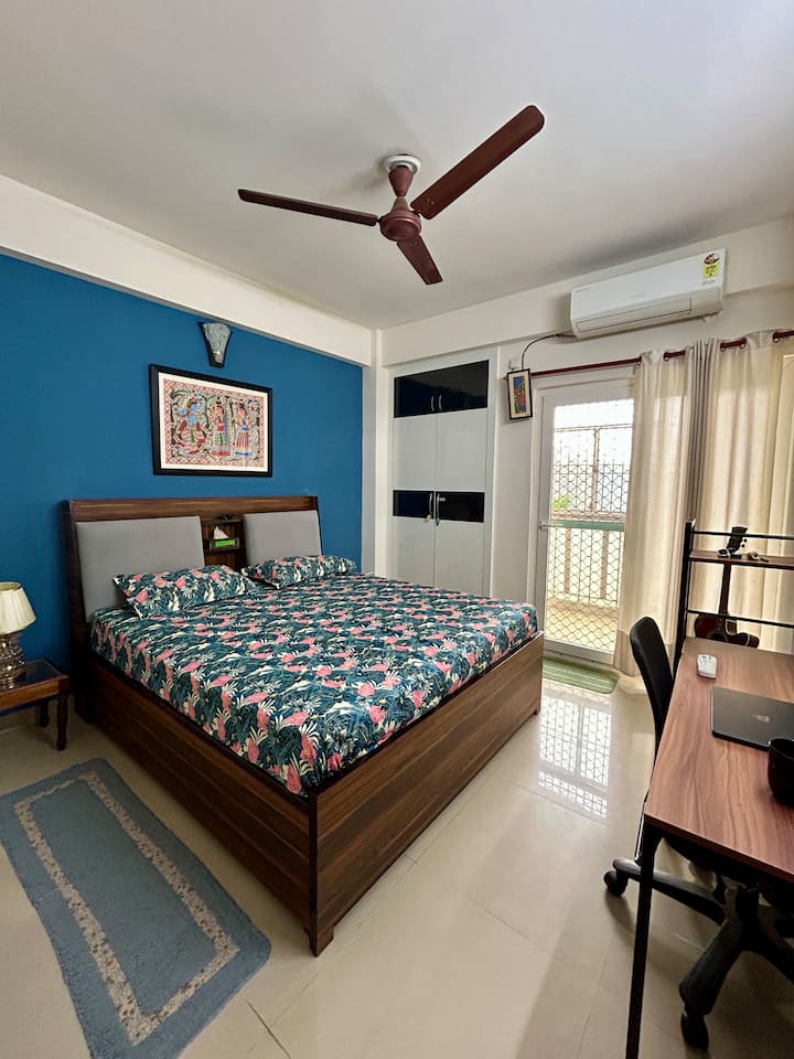 Fusion Comfort | Spacious Entire 2bhk Apartment - Noida