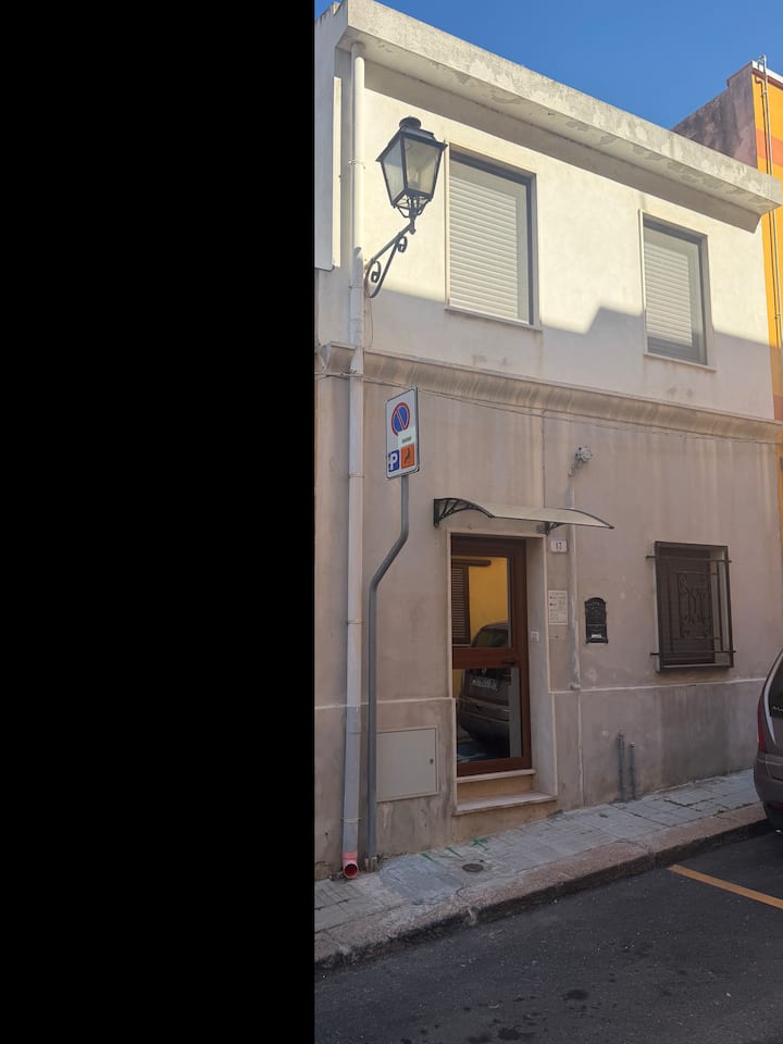 In Centro E A Due Passi Dal Mare A Porto Torres - Porto Torres