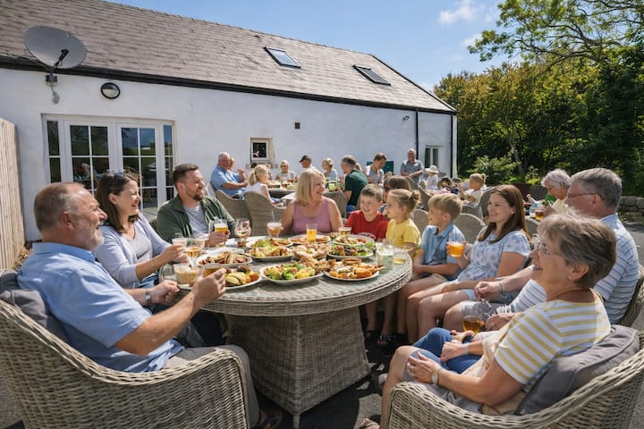 Group Accommodation, 3 Homes Sleeps 16, 2 Hot Tubs - Northern Ireland