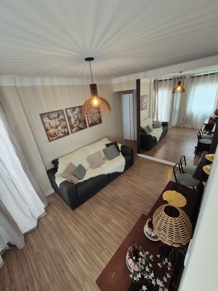 Apto 300m Da Praia Do Buracão – Rio Vermelho. - Salvador, Brazil