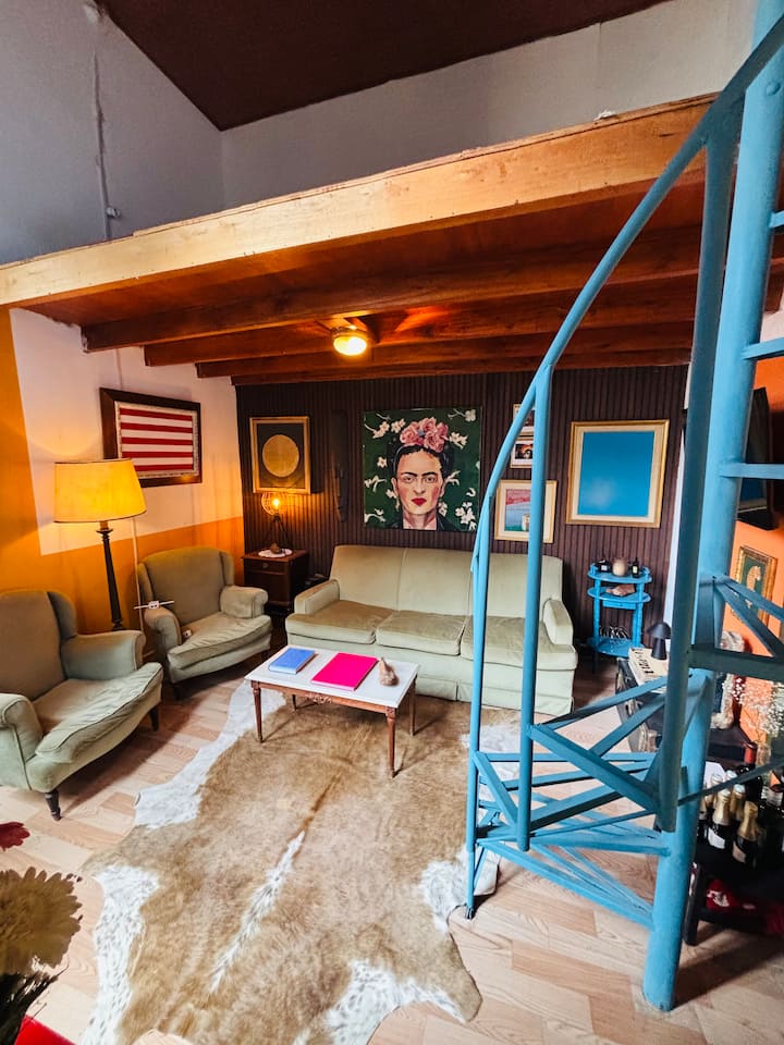 Departamento Con Alma Artística En Parque Rodó – - Montevideo