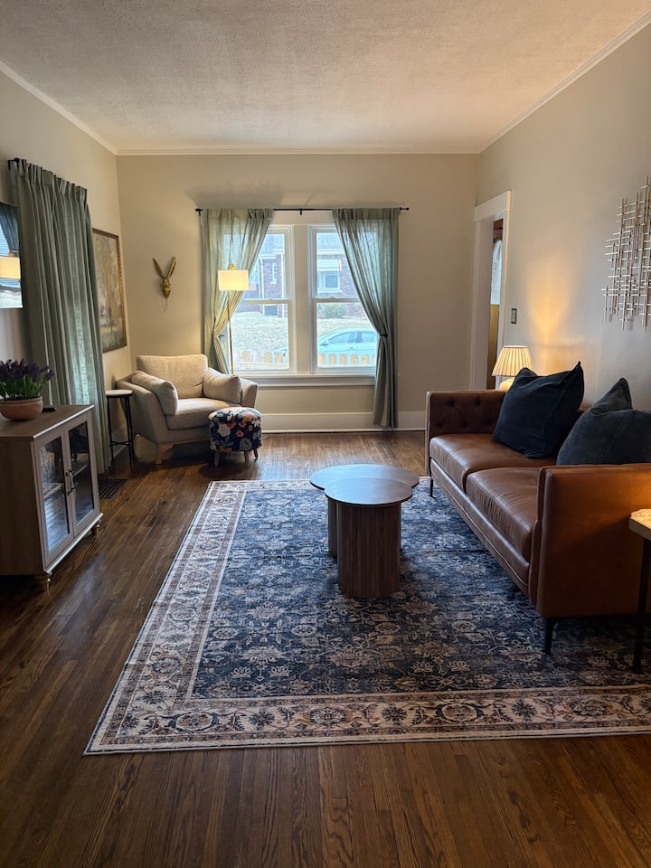 Historic Bungalow In The Heart Of Davenport! - Davenport, IA