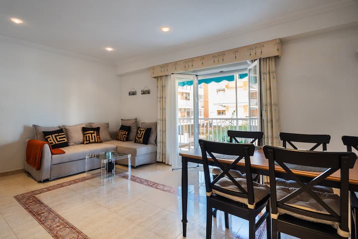 Piso Renovado | Vistas Al Mar | 3 Habitaciones - Santa Pola