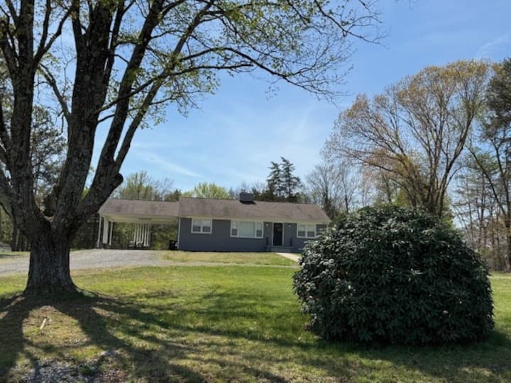 Fredericksburg Family Hideaway - Fredericksburg, VA