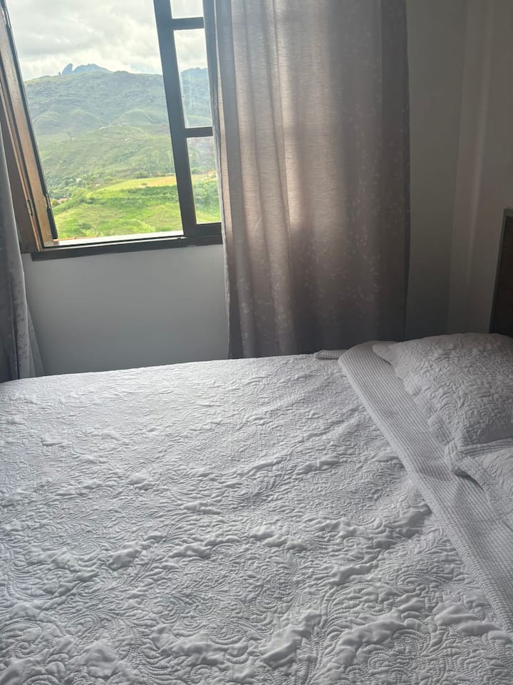 Maxi Conforto E Vista Para O Itacolomi - Moderno - Ouro Preto