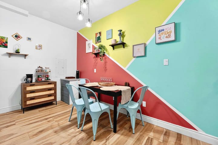 Summer Escape Near Lake Erie Cozy Modern 2br - Port Colborne