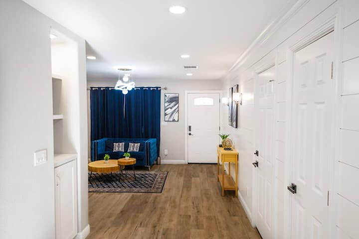 Exotic Home Escondido 3-br By Sd Stay - Escondido, CA