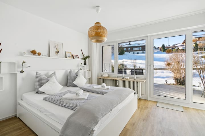 Schneerosenblüte / Steibis / O+ - Steibis