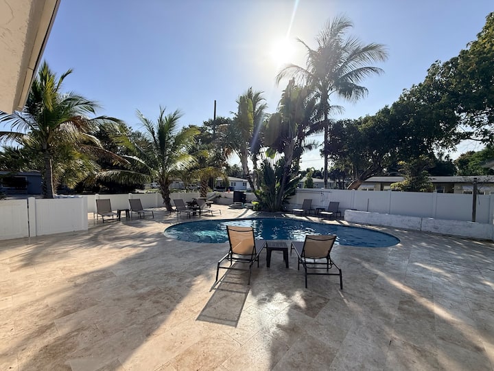 Heated Pool - 1.5 Miles To Beach - Deerfield Beach