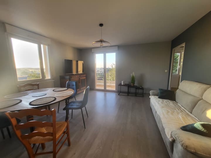 Bel Appartement : Vues Sur La Ville & La Campagne - La Souterraine