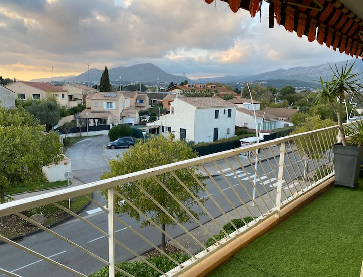 Appartement Au Pradet Proche De La Mer - Le Pradet
