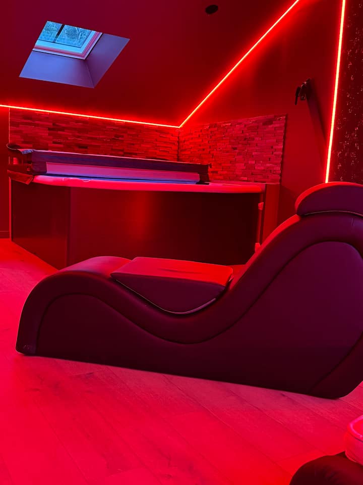 Love Room Prestige Jacuzzi Xxl & Terrasse Privée - Fougères