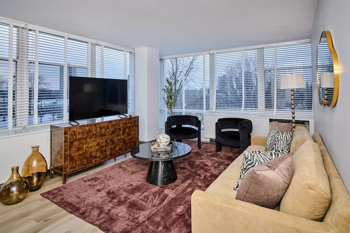 Perfect Group Stay 2br City Views Near Mccormick - Chicago