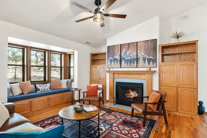 Home Base 11 Beds | 3 Bath | Movie + Game Room - Prescott, AZ