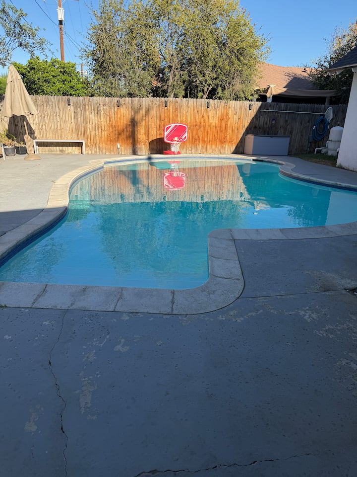 Mi Casa Es Tu Casa - Riverside, CA