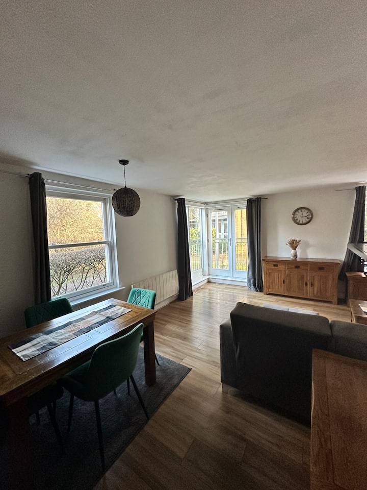 Cosy Apartment Close To Centre And Amenity’s - Canterbury